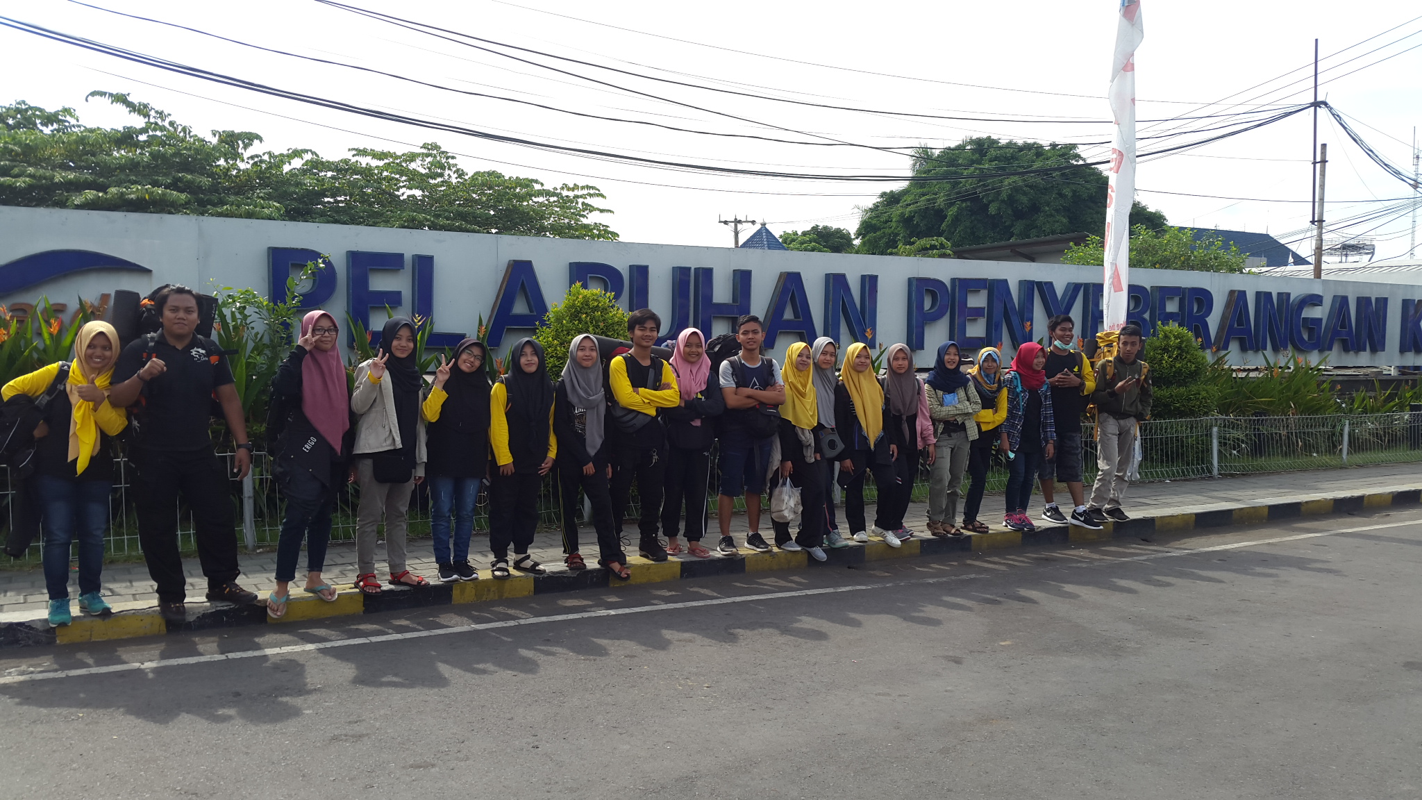 Happy Camp oleh MPA Pring Kuning – BEM Farmasi Universitas Jember
